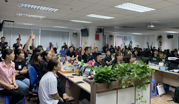 Vecom and USAID organize communication at Sapo Company about wildlife