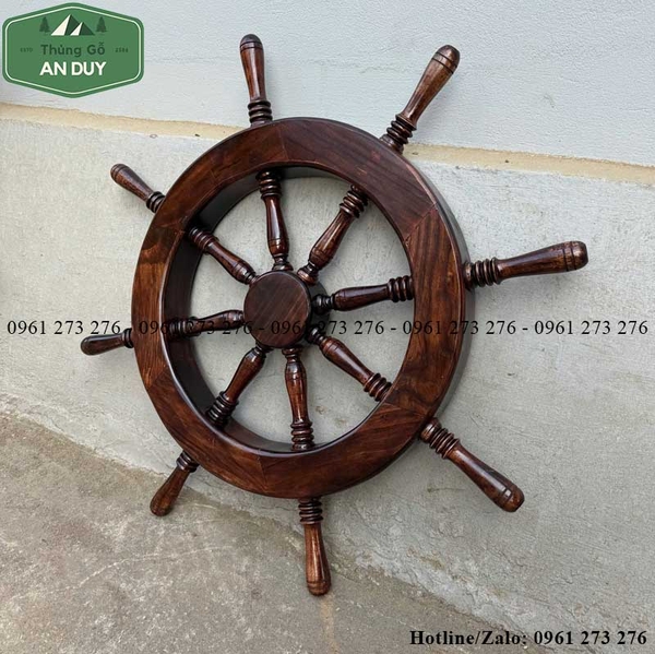 Bánh Lái Tàu Trang Trí – Điểm Nhấn Độc Đáo Cho Quán Bar, Hầm Rượu