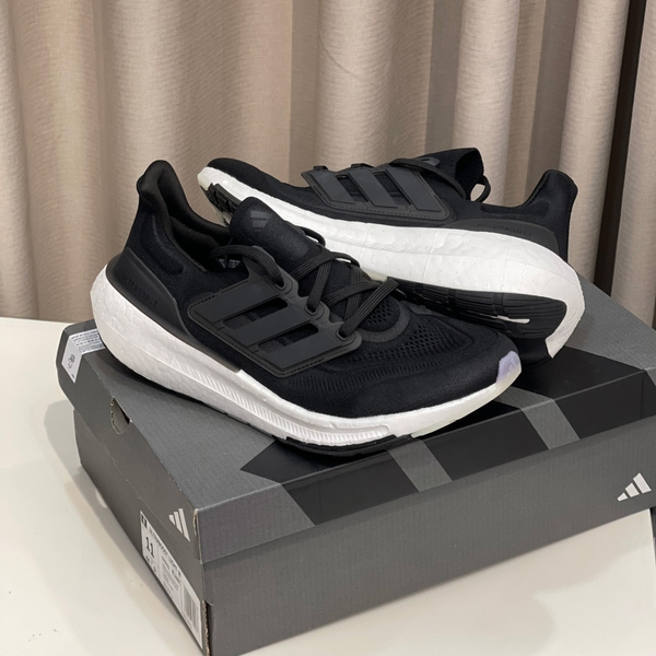 Giày Adidas Ultraboots Light Crystal Core Black GY9353