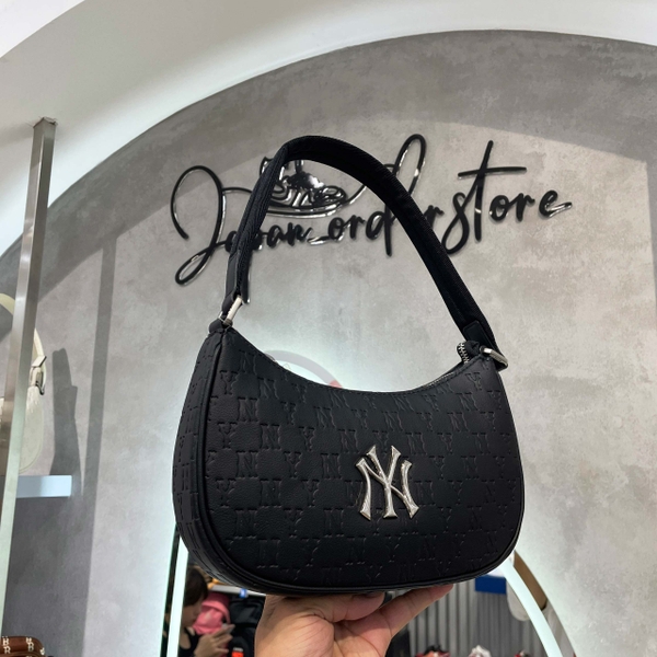 Túi MLB Monogram Embossed Hobo Bag New York 3ABQS022N 50BKS