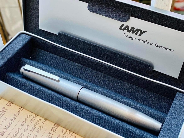 Bút Máy Lamy 2000 Stainless Steel