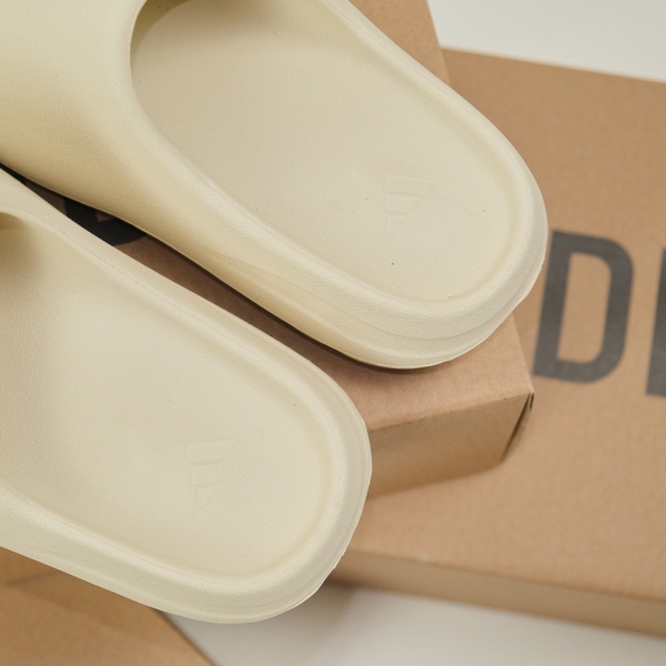SLIDE ADIDAS YEEZY BONE - FW6345
