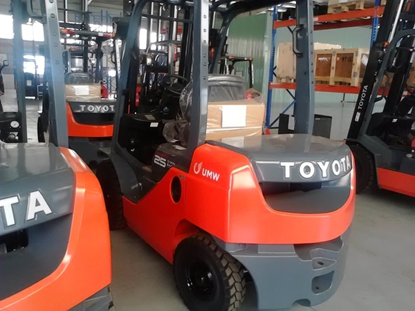 Xe nâng dầu TOYOTA 8FD/FG SERIES 1.0-3.5T