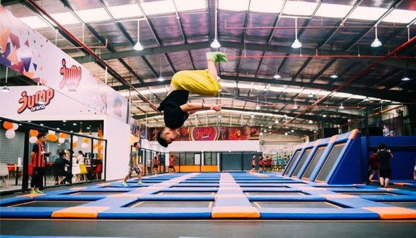 Trải nghiệm khu vui chơi Jump Arena Tăng Bạt Hổ-THKVC03 Dochoikinhbac