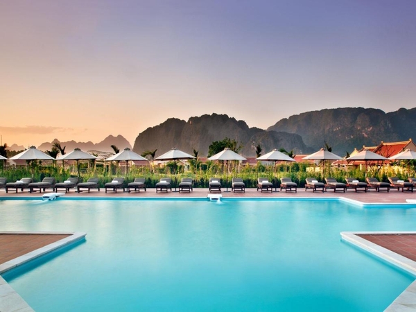 TOP 10 Resort Gần Hà Nội Đẹp Như Thiên Đường Hạ Giới (Hè 2023)