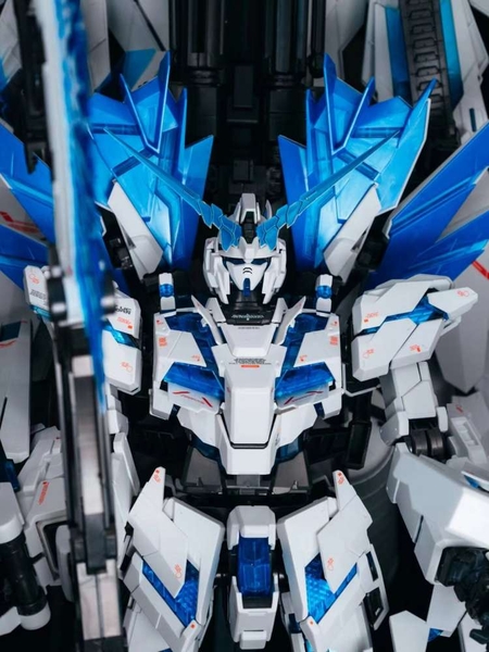 Mô hình lắp ráp PG 1/60 RX-0 Unicorn Gundam Perfectibility (+led Kosmos)