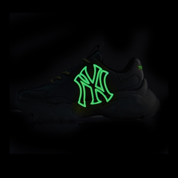 Giày MLB BigBall Chunky Neon NY Yankees 3ASHBCN3N-50BKS | MLB Việt Nam