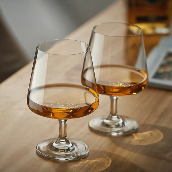 Ly rượu Brandy cao cấp, sang trọng