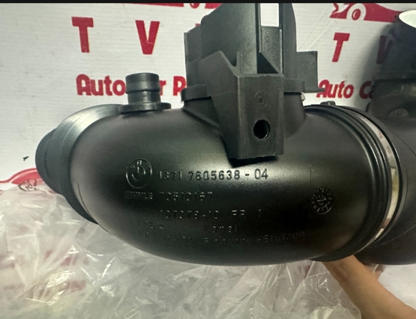 Ống gió turbo BMW N20 -13717605045