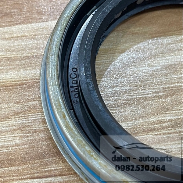 [Chính hãng] Phớt đuôi hộp số Ford Ranger 2015 2020 4x2 AT - FL3Z7052A ...