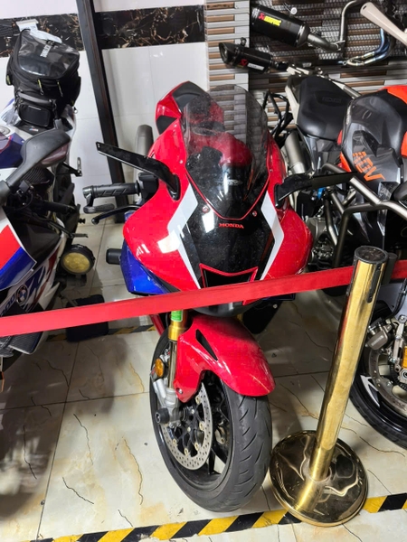 HONDA CBR1000RR-R SP _XeMớiVềChưaRửa THI MOTO THỦ ĐỨC