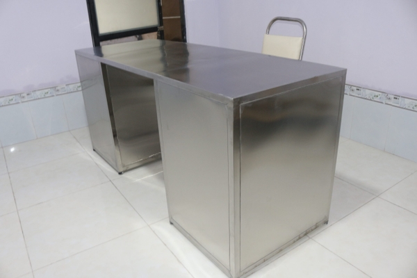 Bàn làm việc inox | Cơ khí Thành Công