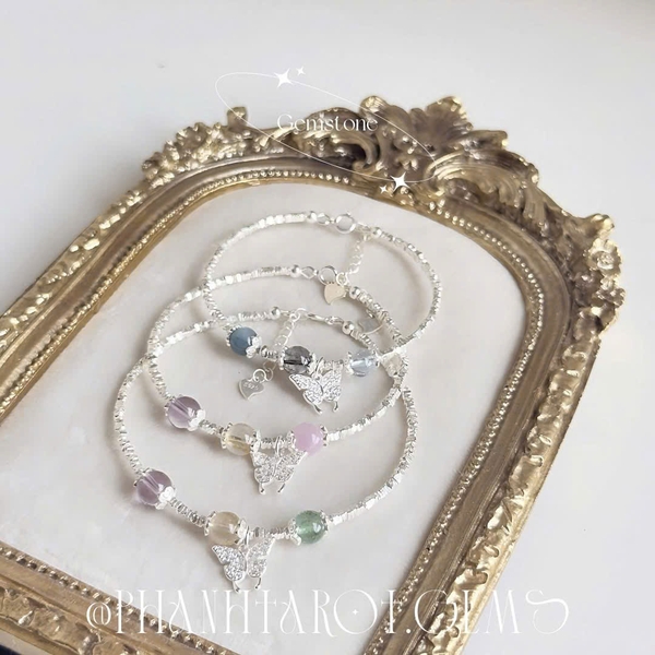 Silver Flutter Phanh Tarot & Gems