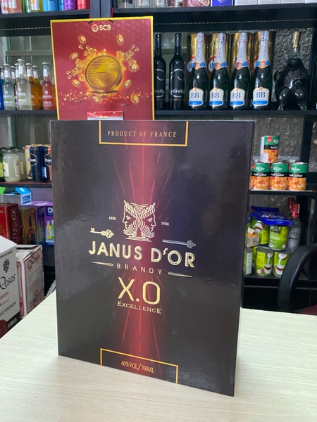 Rượu Hộp quà Tặng Cá vàng Brandy XO Janus D'Or 40% 700ml