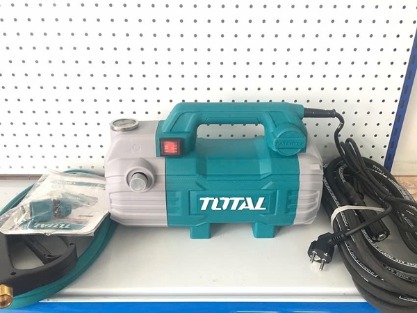 Máy xịt rửa xe TOTAL TGT11236 1500W