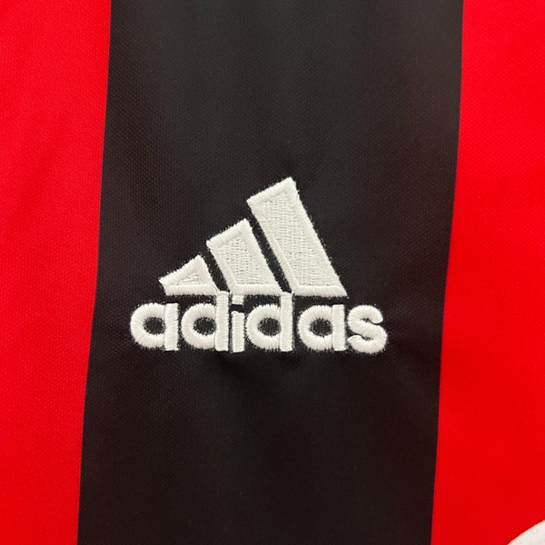 Retro Ac Milan 2001/2002 ( Sân Nhà )