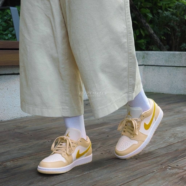 Giày Nike Air Jordan 1 Low W Team Gold DC0774 170 CHÍNH HÃNG