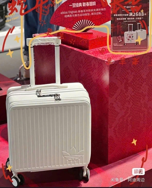 1326 - Vali Adidas Embossed Logo - Size Xách Tay Cabin - Form Mới ...