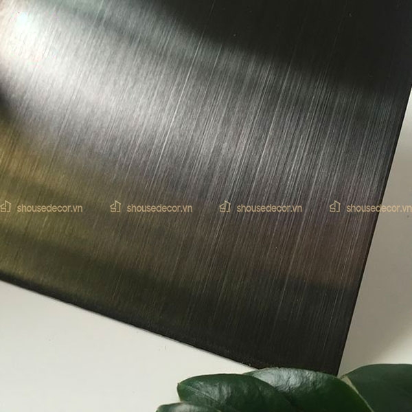 Tấm Ốp Inox Đen Xước: Ưu Điểm Và Báo Giá Hoàn Thiện Chi Tiết Mới Nhất