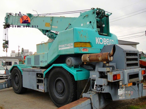 Xe cẩu bánh lốp 25 tấn Kobelco RK250-5 (1999) nhập khẩu từ Nhật Bản
