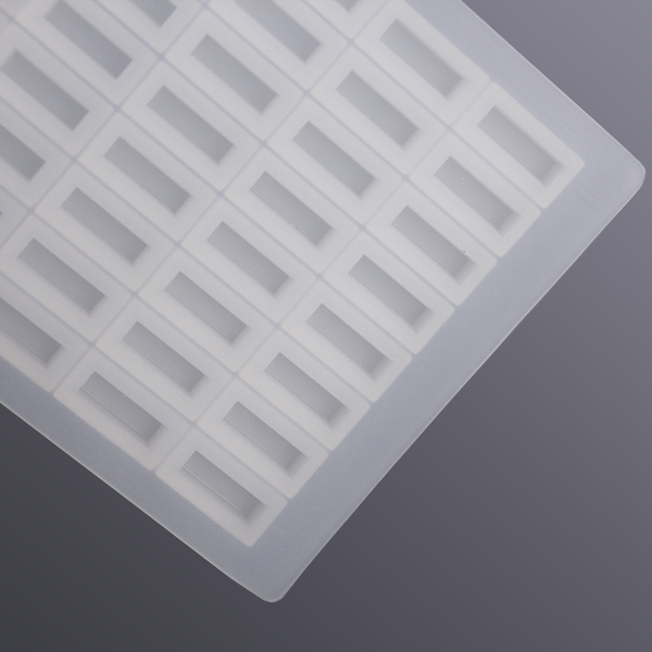 48-well deep well plate with silicone cover, square well