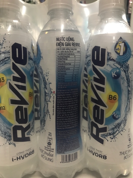 Nước uống điện giải Revive