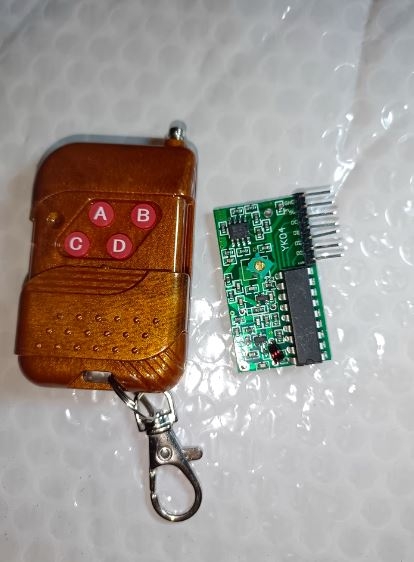 Remote 4 kênh PT2262 | Thế Giới Module