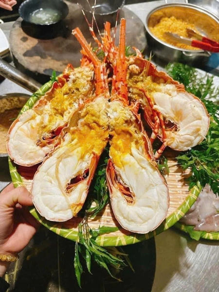 Món Ngon Từ Tôm Hùm Bông – 5 Cách Chế Biến Chuẩn Nhà Hàng