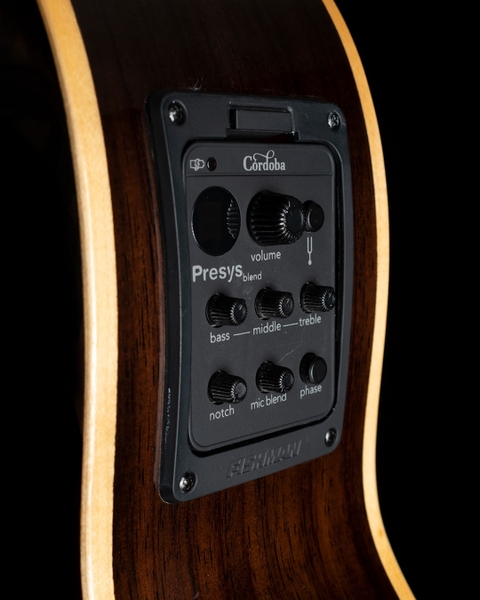 Guitar Classic Cordoba GK Studio Limited