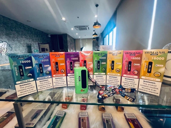 Đánh giá và review chi tiết pod 1 lần Rum Bar 18000 Hơi (50mg)