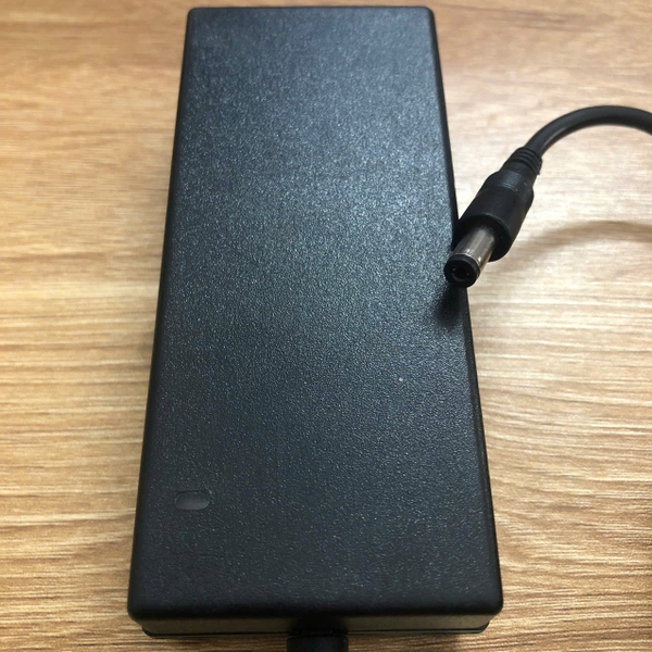 Chuyển nguồn Adapter WT2402500 24V 2.5A 100-240V 50/60Hz 1.6A dây DC 5 ...