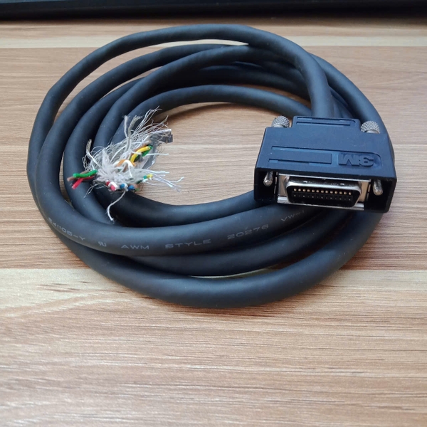 Cáp CSVR-S-003F E41105-Y 20276 VW-1 3M V51.6 Cable MDR 26 Pin Male to ...