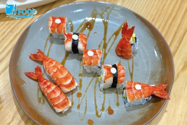 Nữ BTV đình đám trình bày đồ ăn đẹp đều tăm tắp như nhà hàng, dân mạng