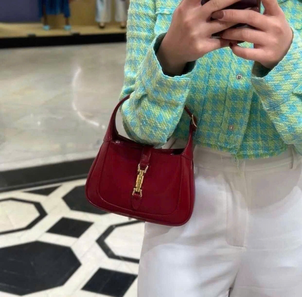 Túi Gucci Jackie mini