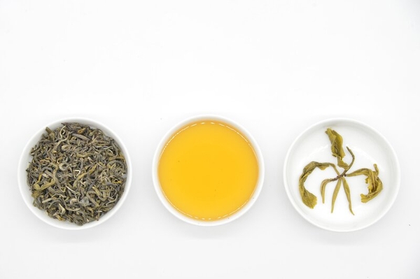 TRÀ XANH THỨC HỘP 100G Shanam | Vietnam ancient snow shan tea