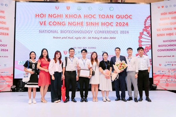 Giám đốc và cán bộ giảng viên KLEPT tham dự Hội nghị khoa học toàn quố ...