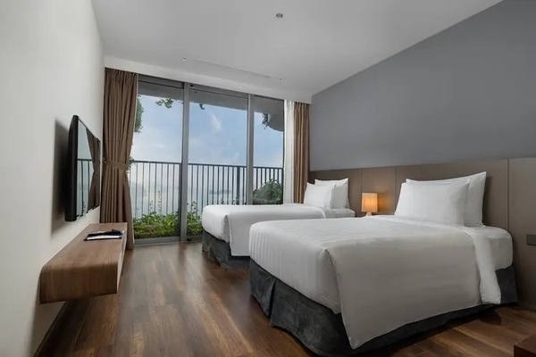 Premier Ocean View