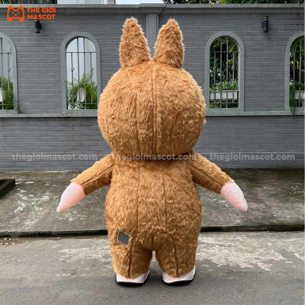 Mascot Hơi Labubu Màu Nâu