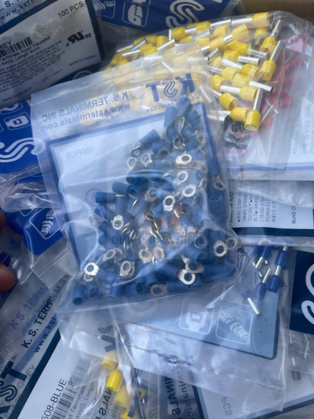 KST-RVS2-3.7 / Đầu Cosse Tròn Bọc Nhựa KST 1.5-2.5 mm2 (100 Cái/Bịch ...
