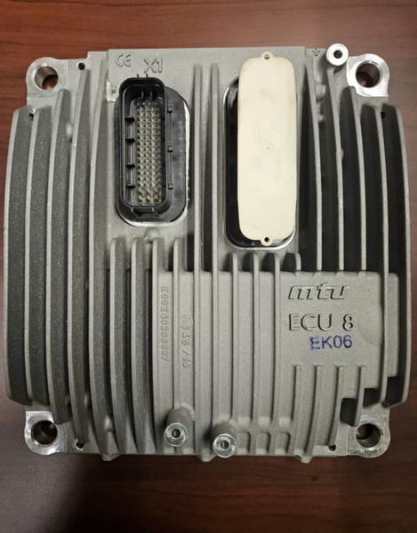 Bộ điều khiển động cơ MTU ECU8 X00E50211159