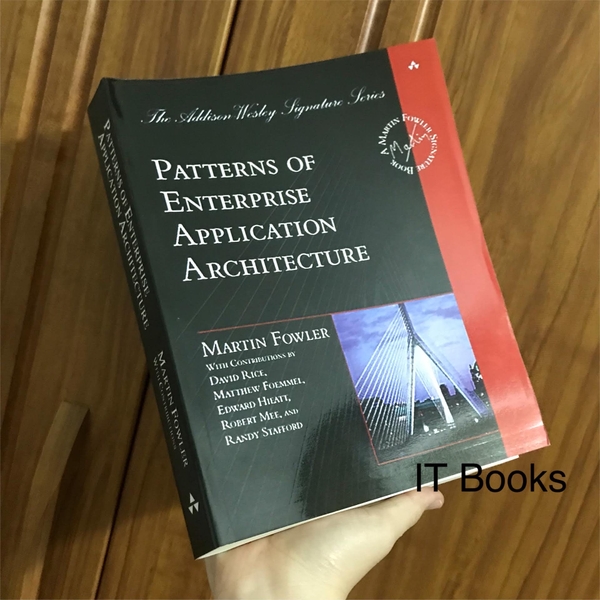 Patterns of Enterprise Application Architecture