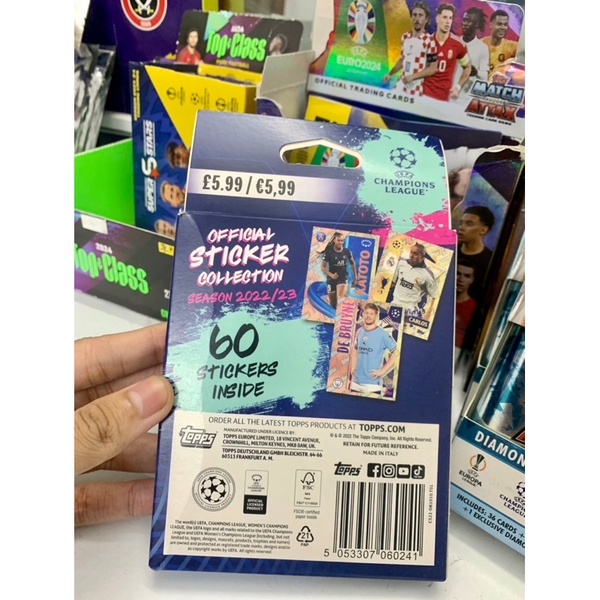 Hộp thẻ Topps Sticker Collection Season Box 2022/23: