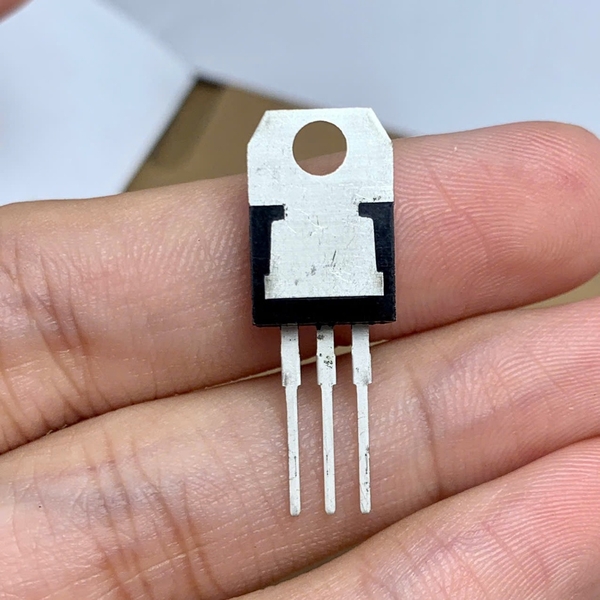 5 cái TIP122 Transistor 100V 5A NPN TO-220 chính hãng