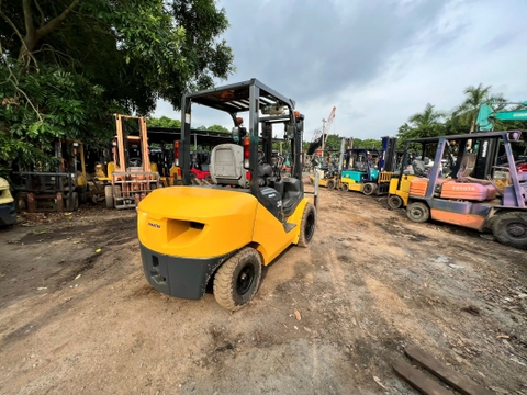 Xe nâng 3 tấn số sàn gật gù Koamtsu FD30C-17-320929